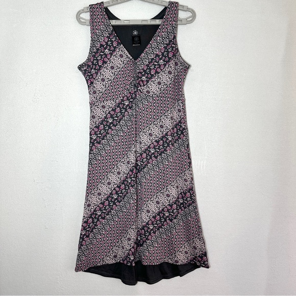 GAIAM | Dresses | Gaiam Reversible Dress Small Pink Gray Tank V Neck ...
